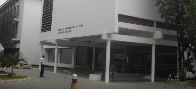 #1 ReprÆsentationen: An Interview with Flower Manase – Curator of the ...